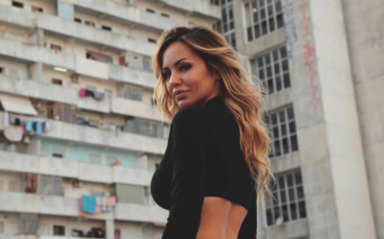 Dj Deborah De Luca la Diva "Marketing" en el mundo del Dj